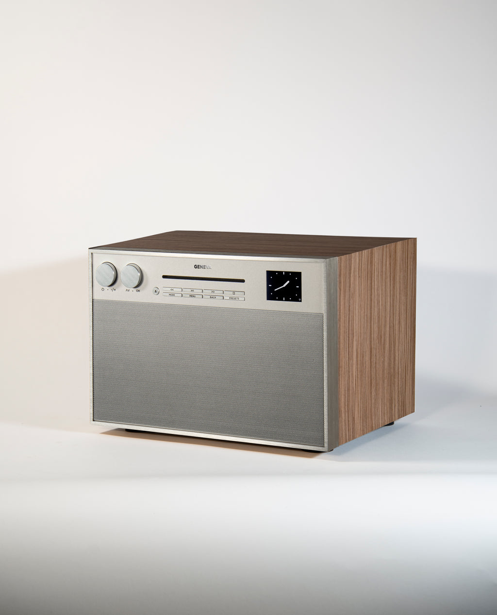 Geneva DeCon/M – All-in-One Hi-Fi Speaker with CD, Bluetooth, and Radio ...